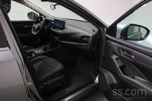 Grey Nissan Qashqai 2023 in Riga, with an engine capacity of 1.30 L and mileage of 15 thousand km for 25490 €, photo 12 on AUTOMOTO.COM.LV