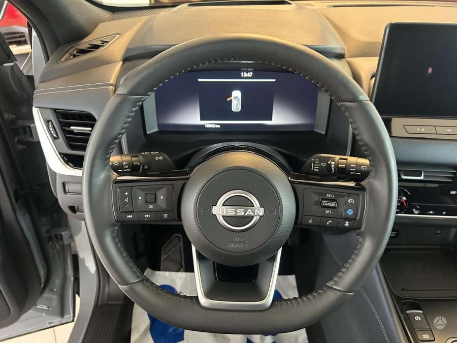 Pelēks Nissan Qashqai 2023 Šauļi, ar dzinēja tilpumu 1.50 L un nobraukumu 18 tūkst. km par 26300 €, foto 11 vietnē AUTOMOTO.COM.LV