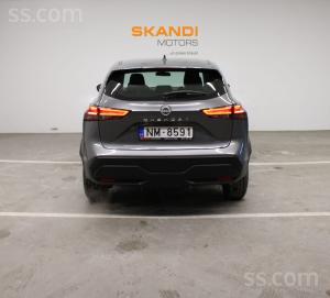 Grey Nissan Qashqai 2023 in Riga, with an engine capacity of 1.30 L and mileage of 74 thousand km for 20990 €, photo 5 on AUTOMOTO.COM.LV
