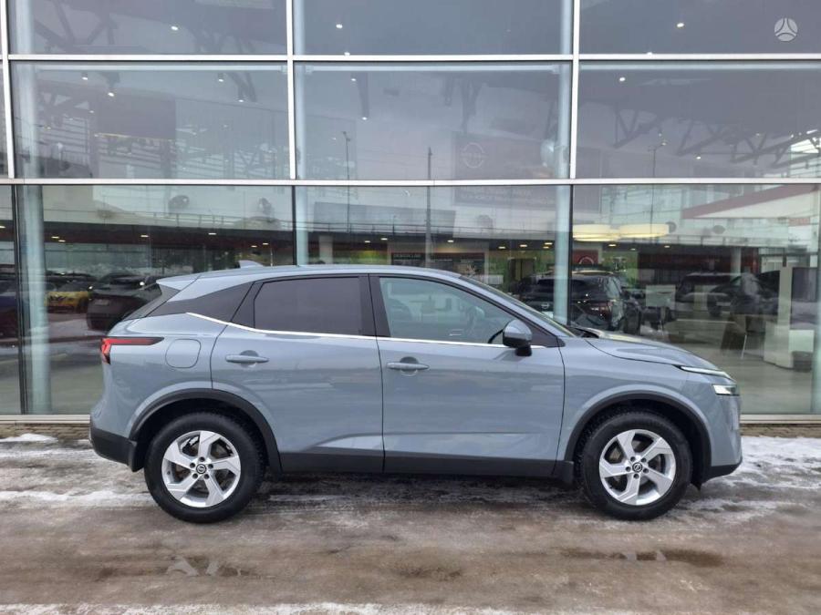 Grey Nissan Qashqai 2023 in Vilnius, with an engine capacity of 1.33 L and mileage of 54 thousand km for 24500 €, photo 5 on AUTOMOTO.COM.LV