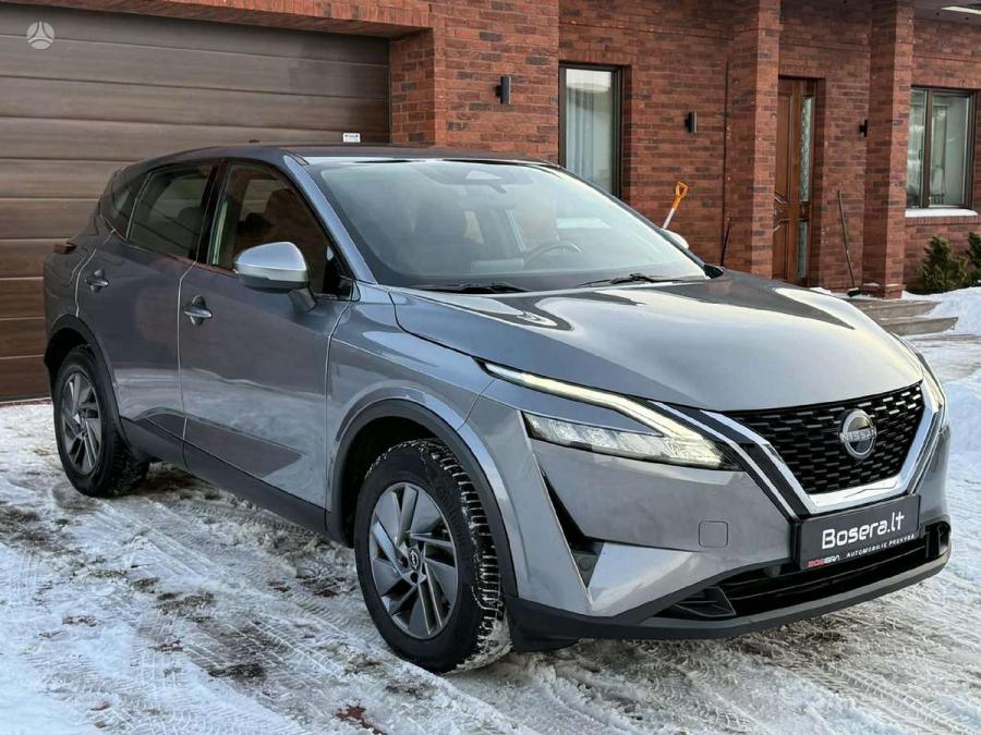 Grey Nissan Qashqai 2023 in Siauliai, with an engine capacity of 1.33 L and mileage of 188 thousand km for 15990 €, photo 3 on AUTOMOTO.COM.LV