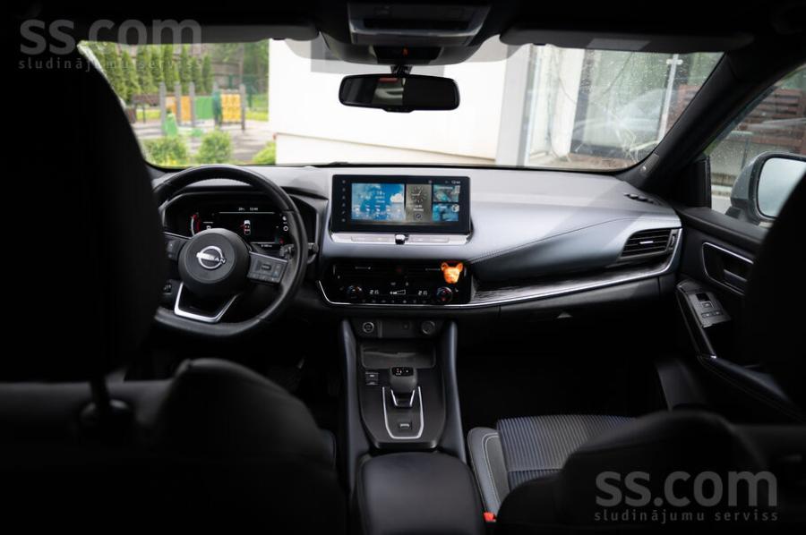 Pelēks Nissan Qashqai 2023 Rīga, ar dzinēja tilpumu 1.30 L un nobraukumu 63 tūkst. km par 21990 €, foto 4 vietnē AUTOMOTO.COM.LV