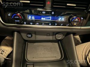 Pelēks Nissan Qashqai 2023 Rīga, ar dzinēja tilpumu 1.50 L un nobraukumu 36 tūkst. km par 28000 €, foto 16 vietnē AUTOMOTO.COM.LV