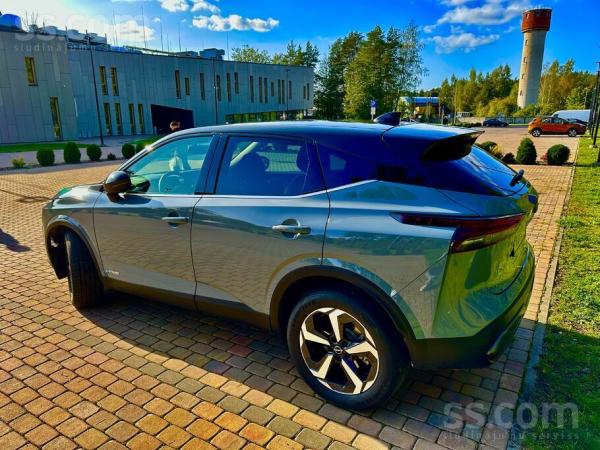 Pelēks Nissan Qashqai 2023 Rīga, ar dzinēja tilpumu 1.50 L un nobraukumu 36 tūkst. km par 28000 €, foto 4 vietnē AUTOMOTO.COM.LV
