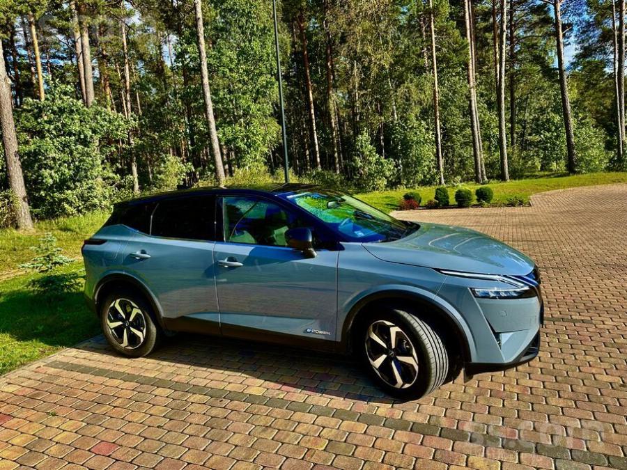 Grey Nissan Qashqai 2023 in Riga, with an engine capacity of 1.50 L and mileage of 36 thousand km for 28000 €, photo 1 on AUTOMOTO.COM.LV