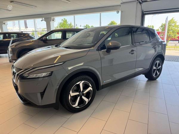 Grey Nissan Qashqai 2023 in Siauliai, with an engine capacity of 1.48 L and mileage of 86 thousand km for 25200 €, photo 4 on AUTOMOTO.COM.LV
