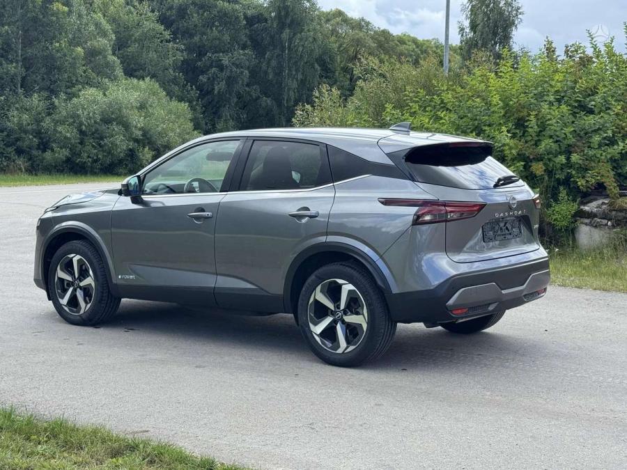 Pelēks Nissan Qashqai 2023 Tauragė, ar dzinēja tilpumu 1.50 L un nobraukumu 159 tūkst. km par 17500 €, foto 4 vietnē AUTOMOTO.COM.LV