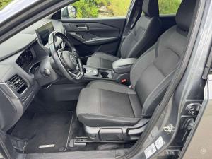 Pelēks Nissan Qashqai 2023 Tauragė, ar dzinēja tilpumu 1.50 L un nobraukumu 159 tūkst. km par 17500 €, foto 21 vietnē AUTOMOTO.COM.LV