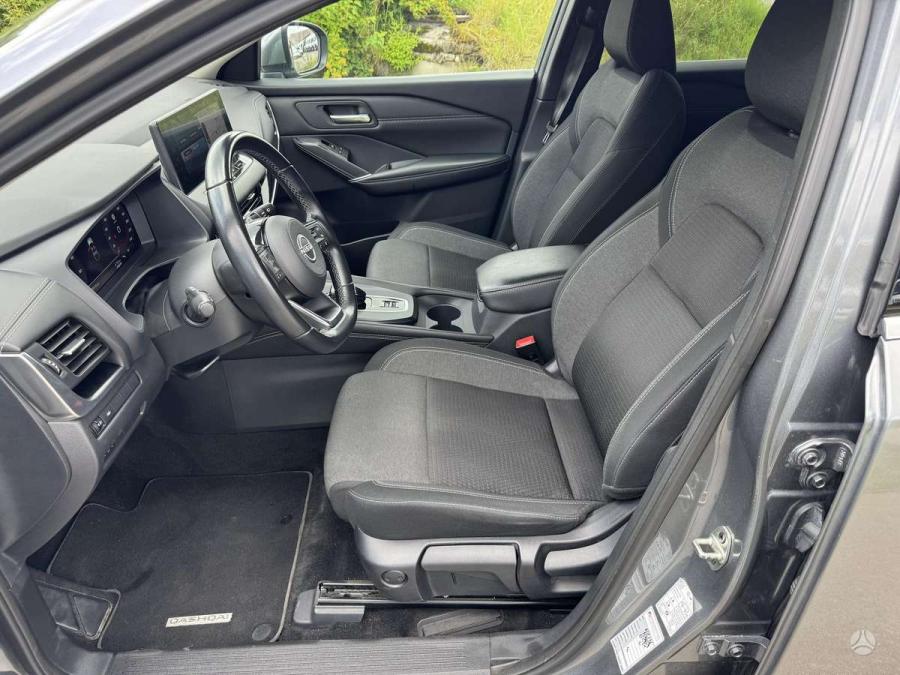Pelēks Nissan Qashqai 2023 Tauragė, ar dzinēja tilpumu 1.50 L un nobraukumu 159 tūkst. km par 17500 €, foto 21 vietnē AUTOMOTO.COM.LV