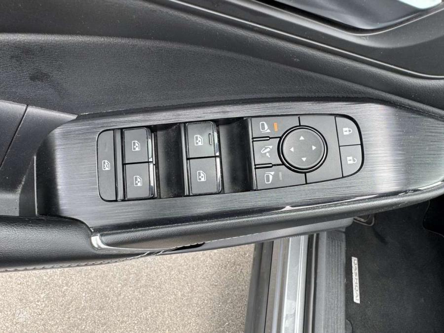 Pelēks Nissan Qashqai 2023 Tauragė, ar dzinēja tilpumu 1.50 L un nobraukumu 159 tūkst. km par 17500 €, foto 23 vietnē AUTOMOTO.COM.LV