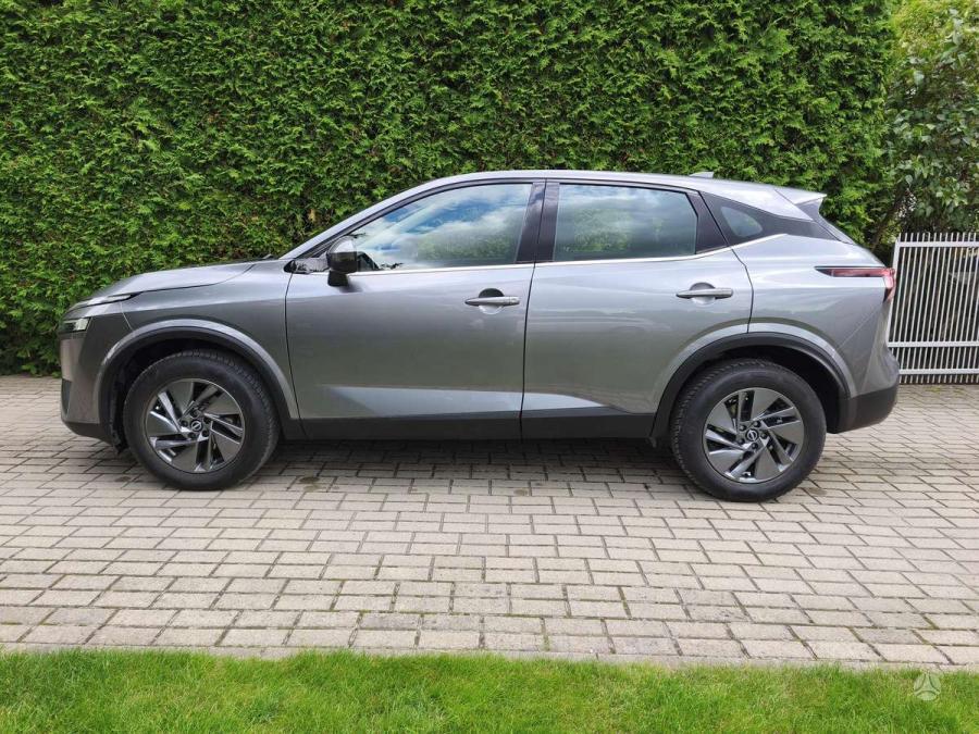 Pelēks Nissan Qashqai 2023 Kalvarija, ar dzinēja tilpumu 1.33 L un nobraukumu 115 tūkst. km par 16750 €, foto 3 vietnē AUTOMOTO.COM.LV