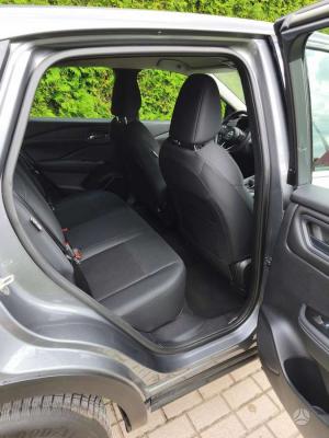 Pelēks Nissan Qashqai 2023 Kalvarija, ar dzinēja tilpumu 1.33 L un nobraukumu 115 tūkst. km par 16750 €, foto 17 vietnē AUTOMOTO.COM.LV