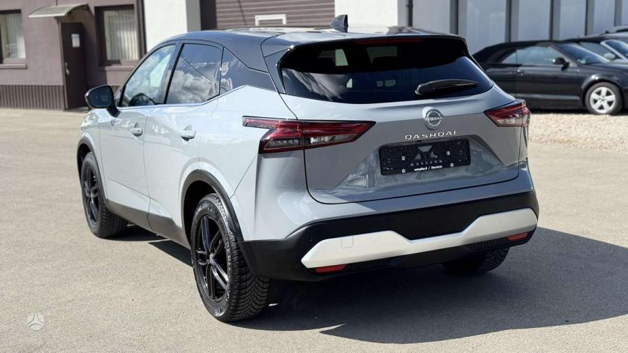 Grey Nissan Qashqai 2023 in Telschi, with an engine capacity of 1.33 L and mileage of 112 thousand km for 22300 €, photo 8 on AUTOMOTO.COM.LV