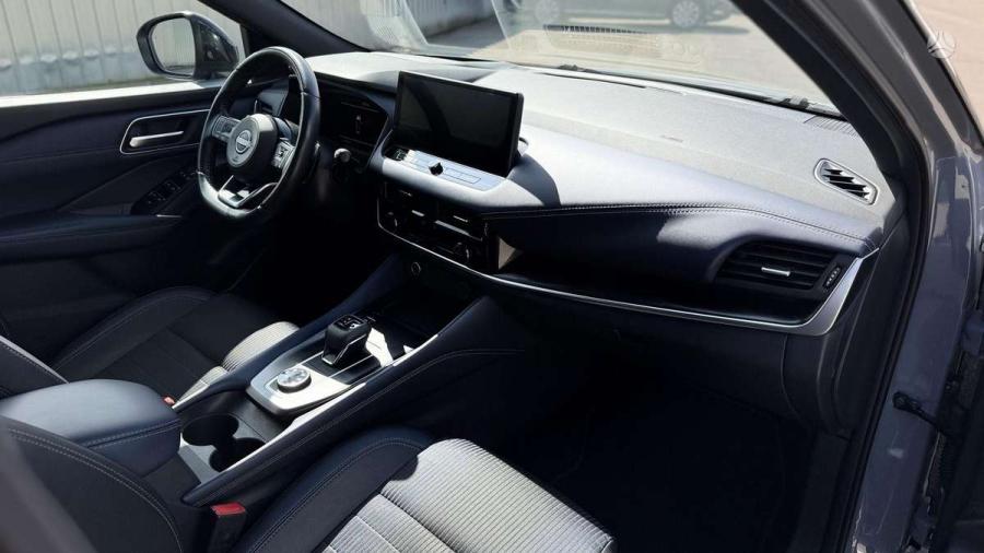 Grey Nissan Qashqai 2023 in Telschi, with an engine capacity of 1.33 L and mileage of 112 thousand km for 22300 €, photo 19 on AUTOMOTO.COM.LV