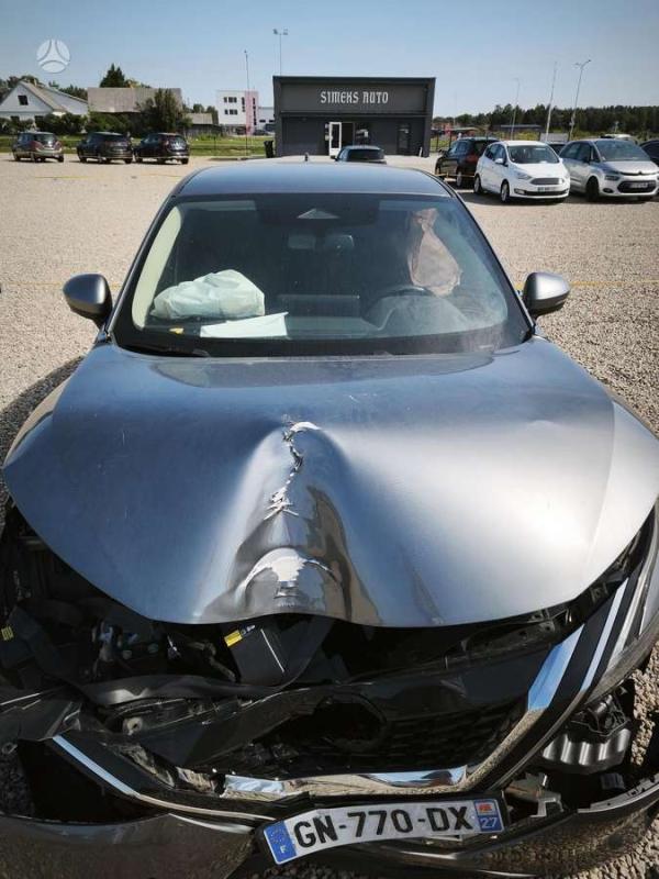 Grey Nissan Qashqai 2023 in Taurage, with an engine capacity of 1.50 L and mileage of 46 thousand km for 9900 €, photo 4 on AUTOMOTO.COM.LV