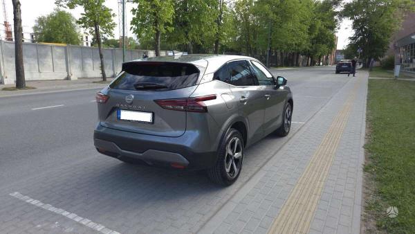 Grey Nissan Qashqai 2023 in Klaipeda, with an engine capacity of 1.33 L and mileage of 88 thousand km for 21700 €, photo 4 on AUTOMOTO.COM.LV