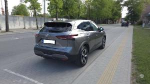 Grey Nissan Qashqai 2023 in Klaipeda, with an engine capacity of 1.33 L and mileage of 88 thousand km for 21700 €, photo 5 on AUTOMOTO.COM.LV