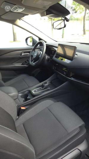 Grey Nissan Qashqai 2023 in Klaipeda, with an engine capacity of 1.33 L and mileage of 88 thousand km for 21700 €, photo 10 on AUTOMOTO.COM.LV