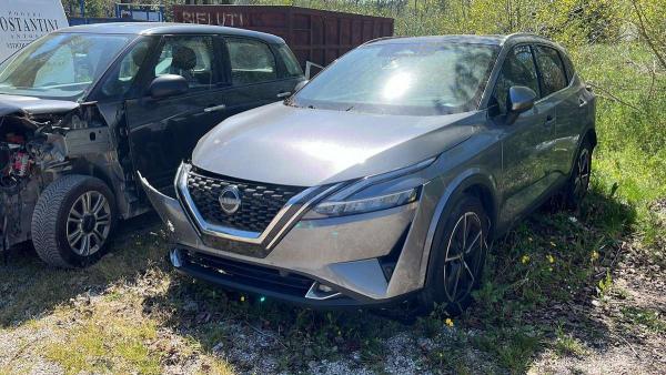 Nissan Qashqai 2023 Kauņa vietnē Pelēks Nissan Qashqai 2023 Kauņa, ar dzinēja tilpumu 1.30 L un nobraukumu 13 tūkst. km par 10700 €, foto 1 vietnē AUTOMOTO.COM.LV