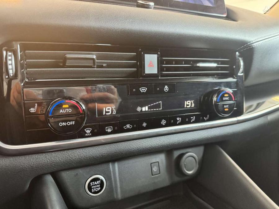 Grey Nissan Qashqai 2023 in Siauliai, with an engine capacity of 1.33 L and mileage of 92 thousand km for 22400 €, photo 13 on AUTOMOTO.COM.LV