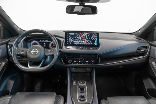 Grey Nissan Qashqai 2023 in Vilnius, with an engine capacity of 1.30 L and mileage of 67 thousand km for 23900 €, photo 9 on AUTOMOTO.COM.LV
