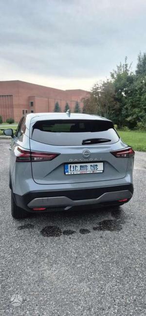 Grey Nissan Qashqai 2023 in Utena, with an engine capacity of 1.33 L and mileage of 72 thousand km for 24500 €, photo 6 on AUTOMOTO.COM.LV