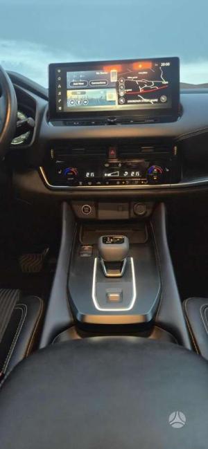 Grey Nissan Qashqai 2023 in Utena, with an engine capacity of 1.33 L and mileage of 72 thousand km for 24500 €, photo 12 on AUTOMOTO.COM.LV
