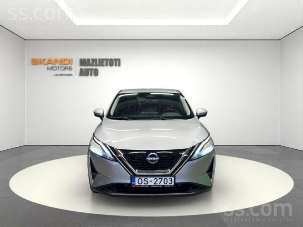 Grey Nissan Qashqai 2023 in Riga, with an engine capacity of 1.50 L and mileage of 39 thousand km for 25990 €, photo 3 on AUTOMOTO.COM.LV