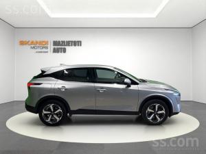 Grey Nissan Qashqai 2023 in Riga, with an engine capacity of 1.50 L and mileage of 39 thousand km for 25990 €, photo 8 on AUTOMOTO.COM.LV