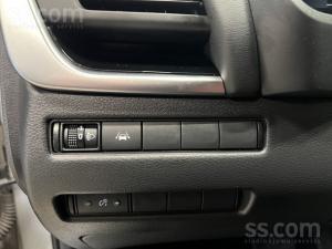 Grey Nissan Qashqai 2023 in Riga, with an engine capacity of 1.50 L and mileage of 39 thousand km for 25990 €, photo 17 on AUTOMOTO.COM.LV
