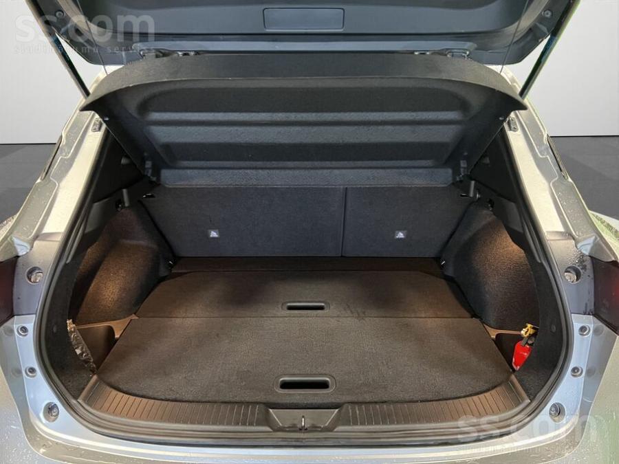 Grey Nissan Qashqai 2023 in Riga, with an engine capacity of 1.50 L and mileage of 39 thousand km for 25990 €, photo 21 on AUTOMOTO.COM.LV