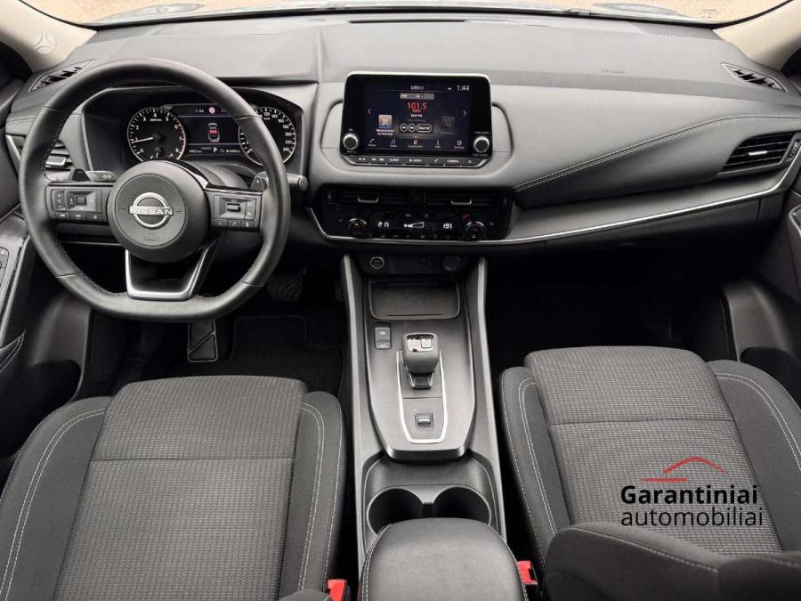 Grey Nissan Qashqai 2024 in Vilnius, with an engine capacity of 1.33 L and mileage of 14 thousand km for 25500 €, photo 6 on AUTOMOTO.COM.LV