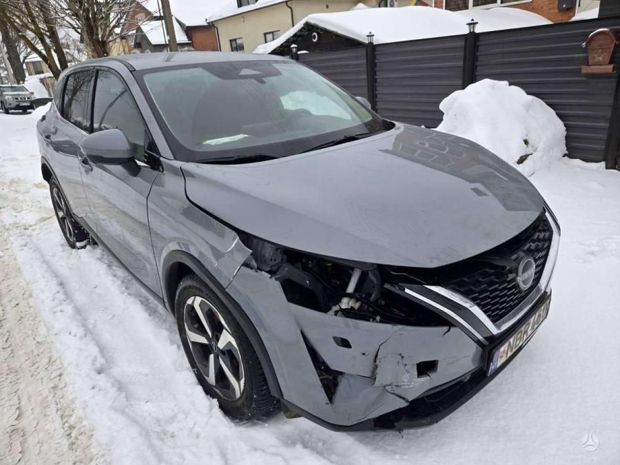 Pelēks Nissan Qashqai 2024 Šauļi, ar dzinēja tilpumu 1.30 L un nobraukumu 48 tūkst. km par 14990 €, foto 6 vietnē AUTOMOTO.COM.LV
