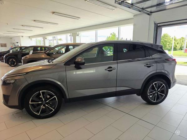 Grey Nissan Qashqai 2024 in Siauliai, with an engine capacity of 1.33 L and mileage of 61 thousand km for 24200 €, photo 5 on AUTOMOTO.COM.LV