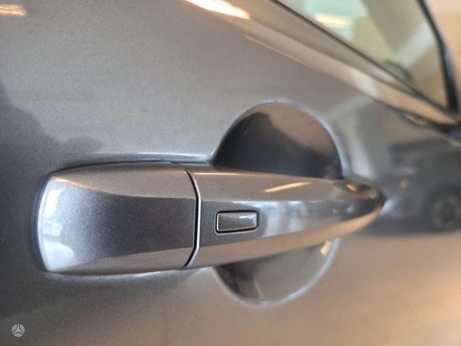 Grey Nissan Qashqai 2024 in Siauliai, with an engine capacity of 1.33 L and mileage of 61 thousand km for 24200 €, photo 16 on AUTOMOTO.COM.LV