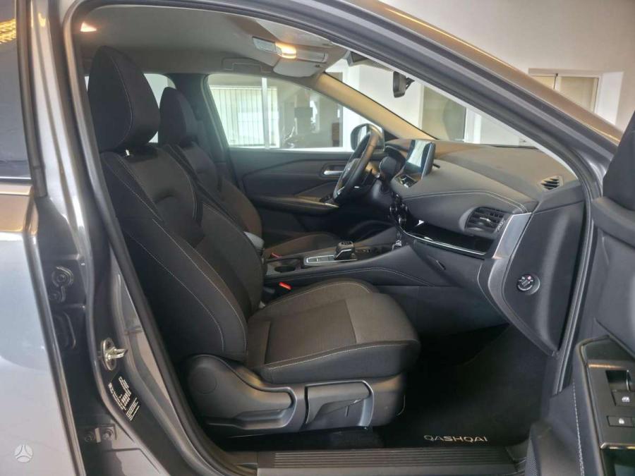Grey Nissan Qashqai 2024 in Siauliai, with an engine capacity of 1.33 L and mileage of 61 thousand km for 23900 €, photo 12 on AUTOMOTO.COM.LV