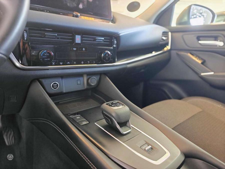 Pelēks Nissan Qashqai 2024 Šauļi, ar dzinēja tilpumu 1.33 L un nobraukumu 21 tūkst. km par 23900 €, foto 16 vietnē AUTOMOTO.COM.LV