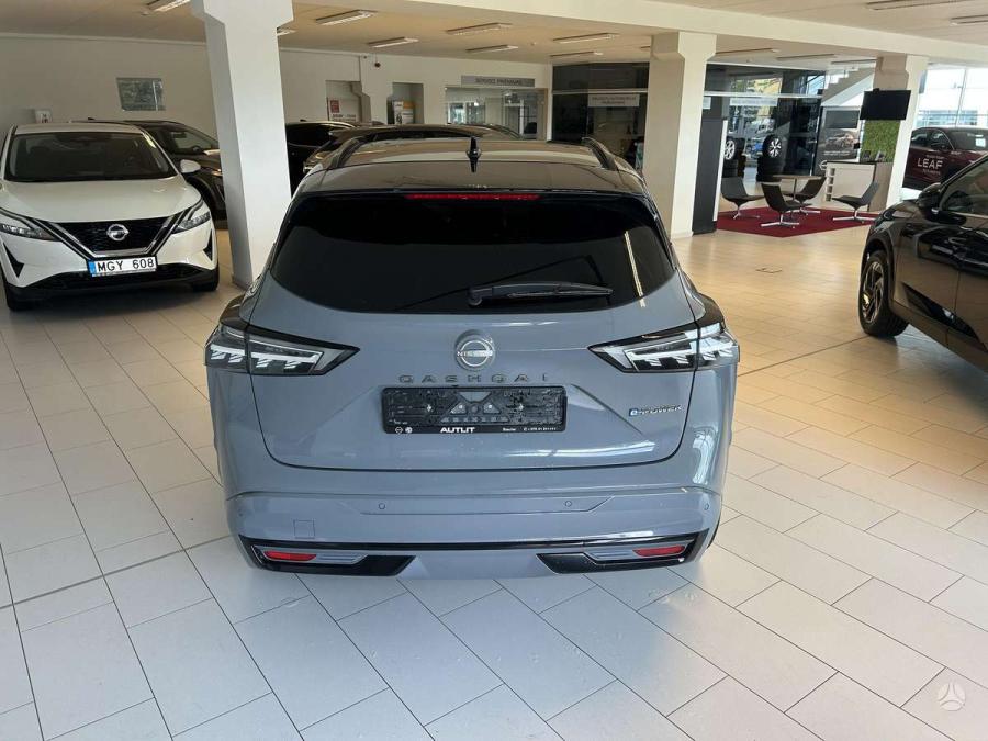 Grey Nissan Qashqai 2024 in Siauliai, with an engine capacity of 1.50 L and mileage of 38 thousand km for 30200 €, photo 6 on AUTOMOTO.COM.LV