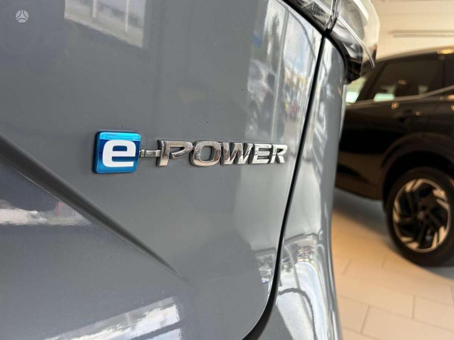 Grey Nissan Qashqai 2024 in Siauliai, with an engine capacity of 1.50 L and mileage of 38 thousand km for 30200 €, photo 8 on AUTOMOTO.COM.LV