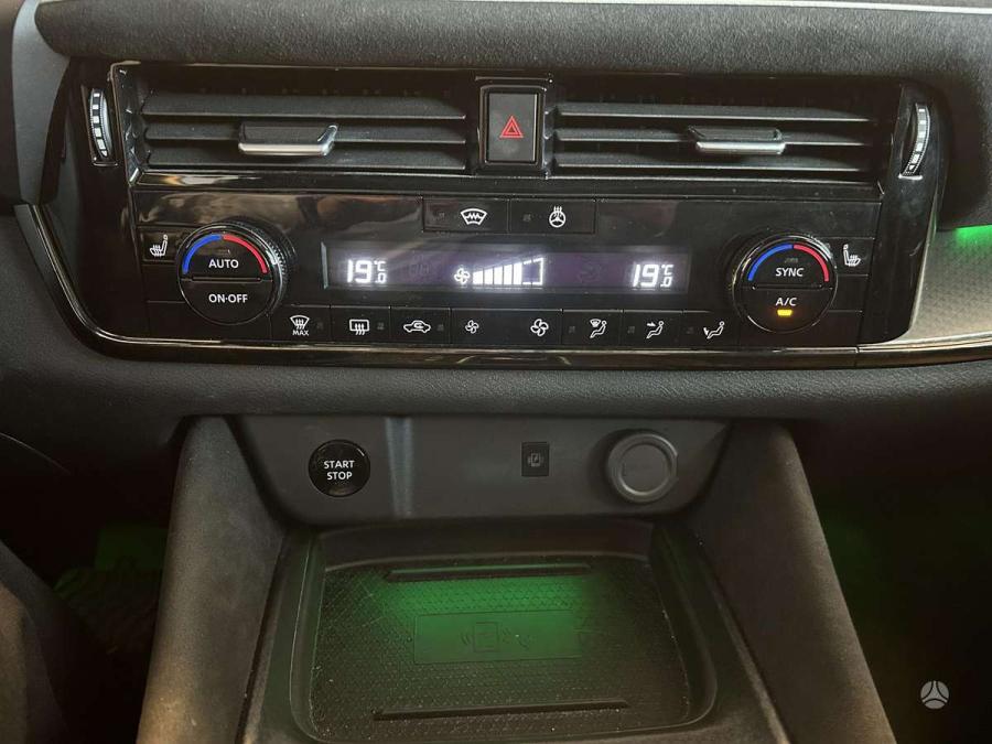Grey Nissan Qashqai 2024 in Siauliai, with an engine capacity of 1.50 L and mileage of 38 thousand km for 30200 €, photo 23 on AUTOMOTO.COM.LV