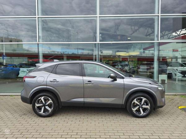 Grey Nissan Qashqai 2024 in Vilnius, with an engine capacity of 1.33 L and mileage of 30 thousand km for 24900 €, photo 5 on AUTOMOTO.COM.LV