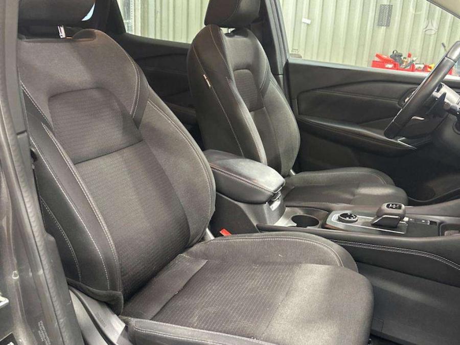Grey Nissan Qashqai 2024 in Siauliai, with an engine capacity of 1.33 L and mileage of 161 thousand km for 19990 €, photo 6 on AUTOMOTO.COM.LV