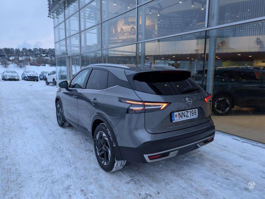 Pelēks Nissan Qashqai 2025 Viļņa, ar dzinēja tilpumu 1.33 L un nobraukumu 15 tūkst. km par 32900 €, foto 3 vietnē AUTOMOTO.COM.LV