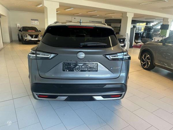 Pelēks Nissan Qashqai 2025 Šauļi, ar dzinēja tilpumu 1.50 L un nobraukumu 13 tūkst. km par 28200 €, foto 5 vietnē AUTOMOTO.COM.LV