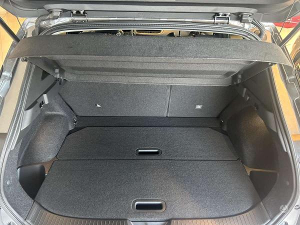 Pelēks Nissan Qashqai 2025 Šauļi, ar dzinēja tilpumu 1.50 L un nobraukumu 13 tūkst. km par 28200 €, foto 9 vietnē AUTOMOTO.COM.LV