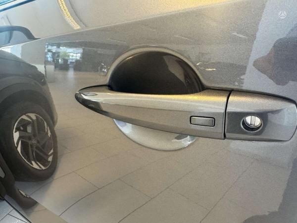 Grey Nissan Qashqai 2025 in Siauliai, with an engine capacity of 1.33 L and mileage of 14 thousand km for 28600 €, photo 5 on AUTOMOTO.COM.LV