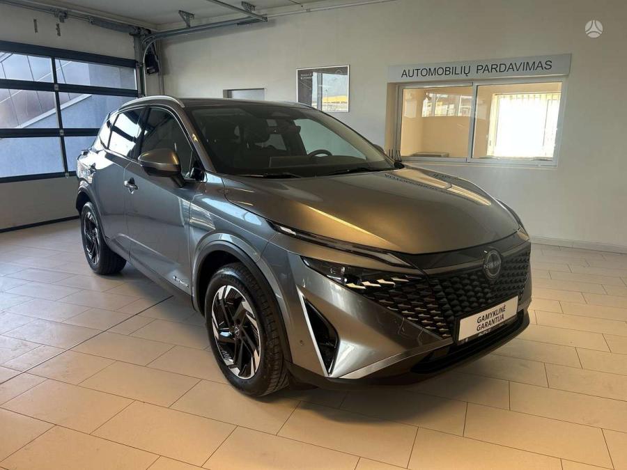 Серый Ниссан Кашкай 2025 в Шяуляй, объемом двигателя 1.50 л и пробегом 17 тыс. км за 28000 €, фото 1 на AUTOMOTO.COM.LV
