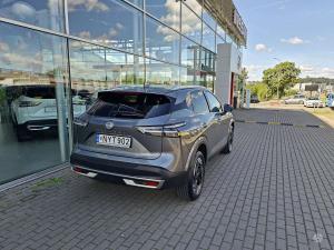 Pelēks Nissan Qashqai 2025 Viļņa, ar dzinēja tilpumu 1.33 L un nobraukumu 30 tūkst. km par 27500 €, foto 6 vietnē AUTOMOTO.COM.LV