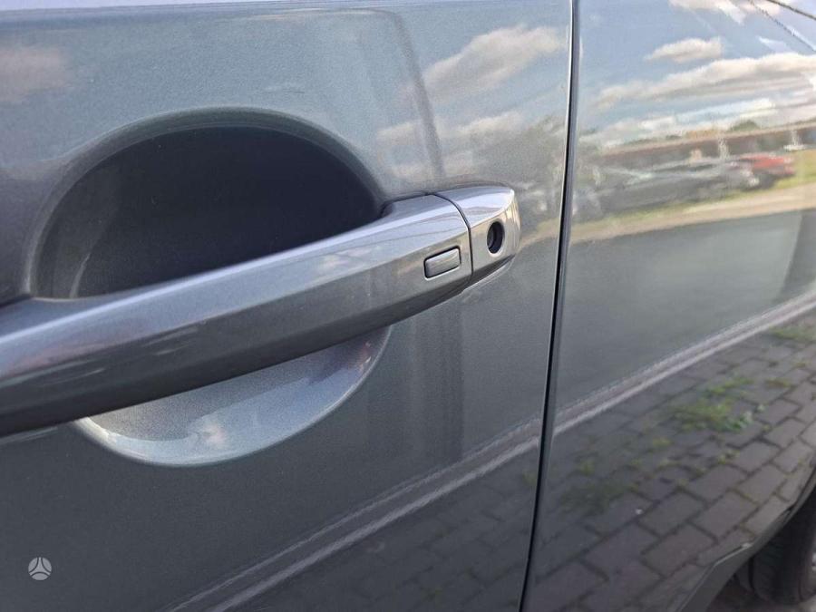 Pelēks Nissan Qashqai 2025 Viļņa, ar dzinēja tilpumu 1.33 L un nobraukumu 30 tūkst. km par 27500 €, foto 9 vietnē AUTOMOTO.COM.LV