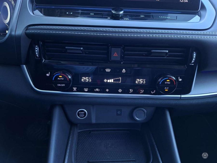 Pelēks Nissan Qashqai 2025 Viļņa, ar dzinēja tilpumu 1.33 L un nobraukumu 30 tūkst. km par 27500 €, foto 17 vietnē AUTOMOTO.COM.LV
